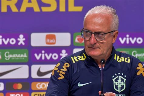 Dorival Júnior é contestado por RMP em recado sobre Neymar na seleção