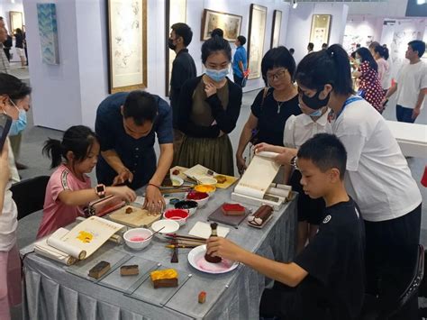 350年荣宝斋亮相深圳文博会 中央领导视察荣宝斋展区 本斋动态 荣宝斋 官方网站
