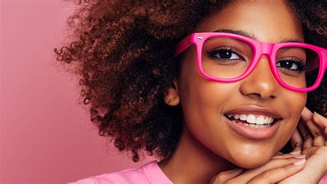 My Bridezilla Stepmom Banned Me From Wearing My Glasses At Her Wedding
