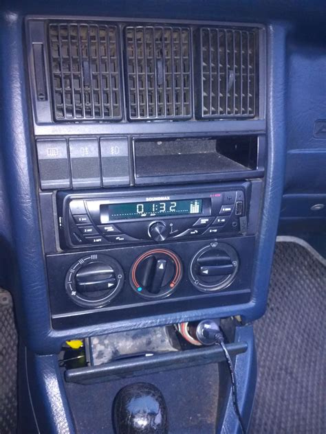 Замена магнитолы (временно) — Audi 80 (B3), 1,8 л, 1988 года | автозвук ...