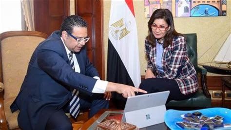 وزيرة الهجرة تستقبل مدير برامج الصناعة بجامعة لينكولن البريطانية