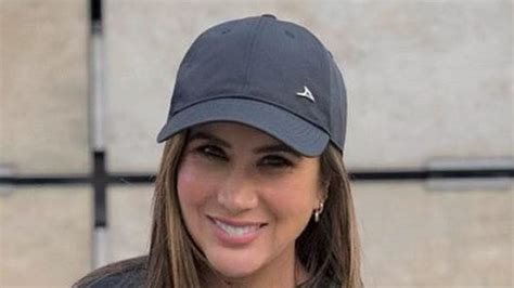 En Traje De Baño Y Desde La Alberca Mariazel Lució El Look Más Top