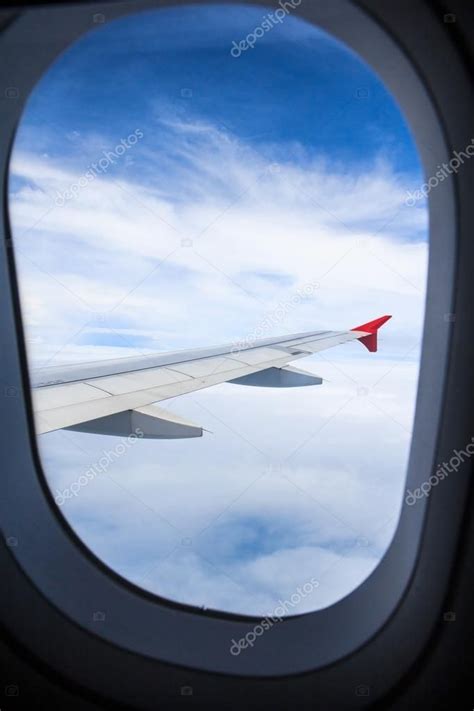 Крыло самолета из окна. Fly высокий | Самолет, Окно, Крылья