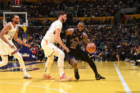 Suns Vs Lakers Controversial Late Timeout Angers Phoenix As La Makes