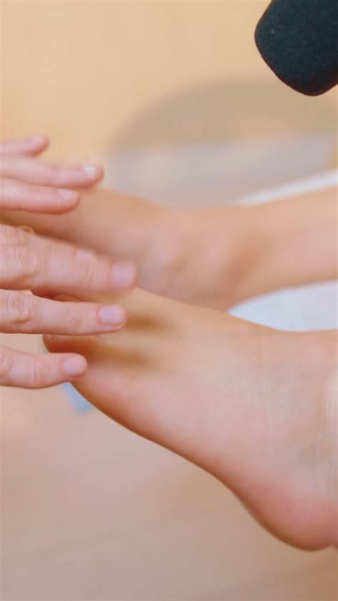 What Is Reflexology It S More Than Just A Foot Massage Spafinder Artofit