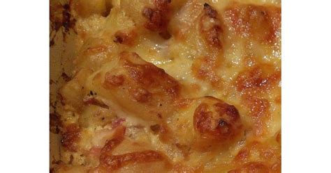 Запечени картофи с бекон и сметана