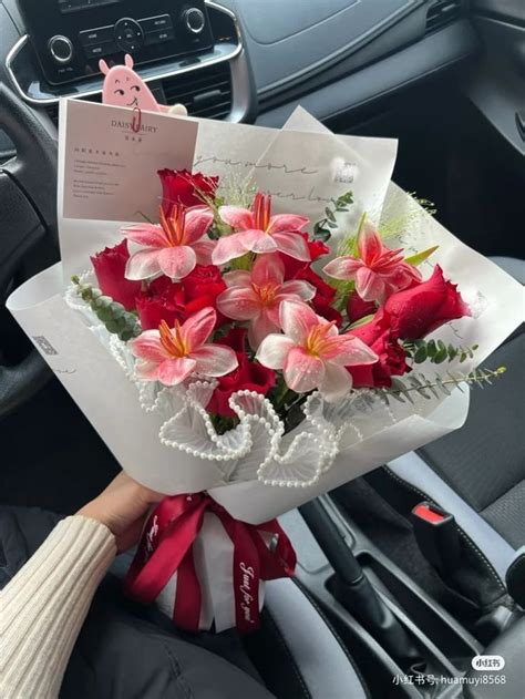 Pin By Кулебяка On Флористика Luxury Flower Bouquets Beautiful