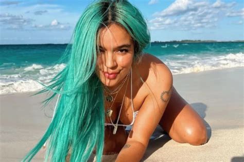 Karol G A Créé Provenza Avec Un Clip Vidéo Mettant En Vedette Des
