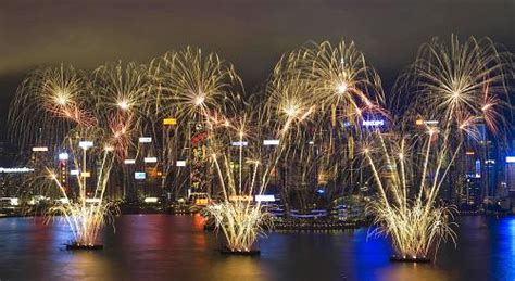 香港灿烂烟花庆新春