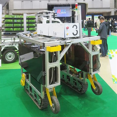 農地など除草代替フィールド開発が投入、雑草踏みつけロボットの効果｜ニュースイッチ By 日刊工業新聞社