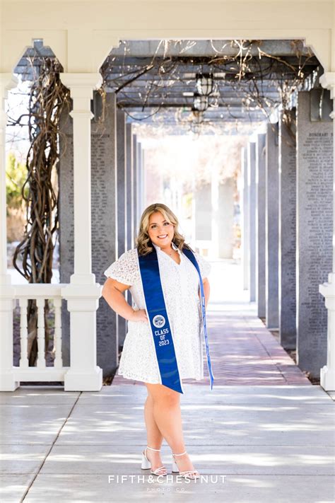 Gorgeous Spring Unr Grad Portraits By Unr Grad Photographer