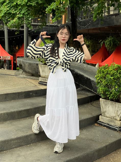 ดูไอเดียสไตล์การแต่งตัวสำหรับ「เสื้อกล้าม เสริมบรา แขนกุด สไตล์อเมริกัน、เสื้อคาร์ดิแกน กันยูวี Uv