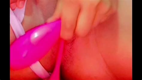 Mira Como Me Masturbo Con Mi Juguete En Mi Apretado Coño Vídeo De