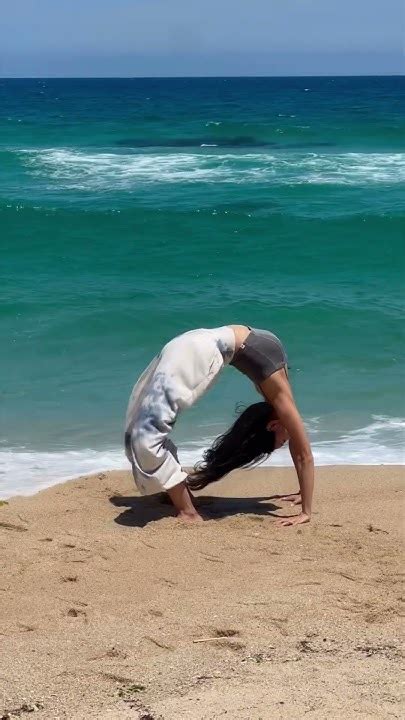 파도소리 들으며 요가하기 마하수카바다요가요가호흡드롭백우르드바다누라아사나 Youtube