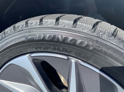 送料無料 21560r17 96q（ダンロップ）winter Maxx Wm01 アルミホイール付き Pcd1143 17×7j In48