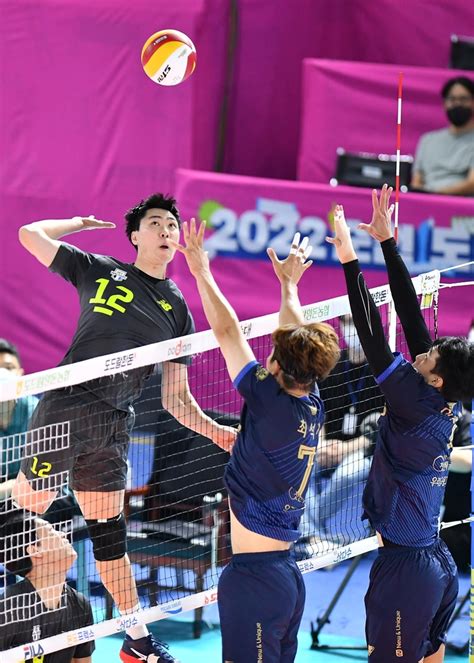 우리카드·한국전력 A조 1·2위로 프로배구 컵대회 준결승 진출종합
