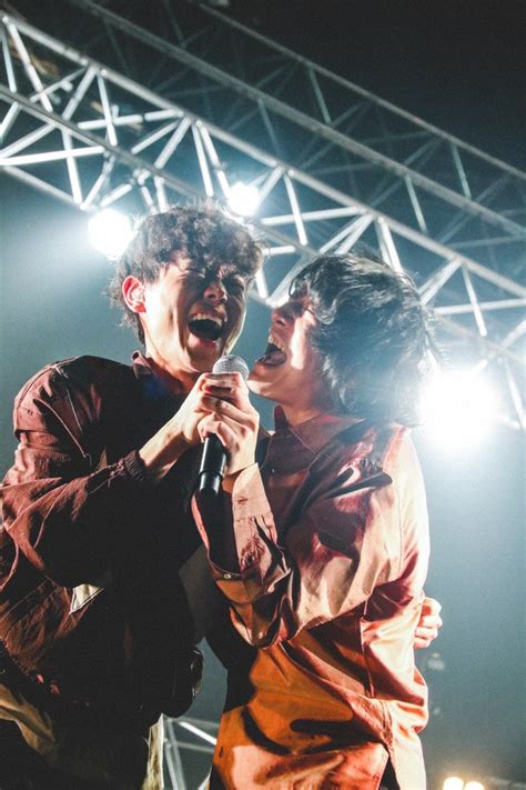 画像】石崎ひゅーい、菅田将暉と一つのマイクで歌う“友情”の共演 初出演の『countdown Japan』ステージで2018年を締めくくる」の