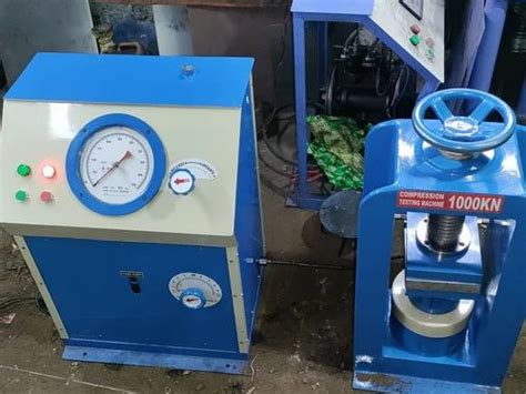 Analog Compression Testing Machine For Industrial Capacity 1000 Kn At 50000 Piece In New Delhi