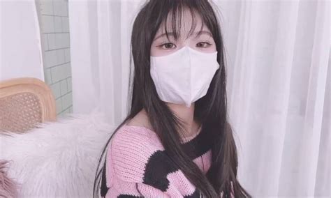 清纯妹妹 小敏儿 毛衣学妹庆生 1V 699M 花铃次元