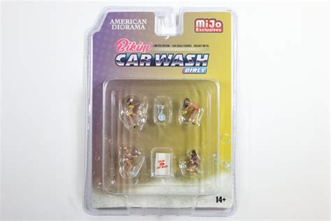 164 American Diorama Bikini Car Wash Girls Set Ad 76465 Modelmatic