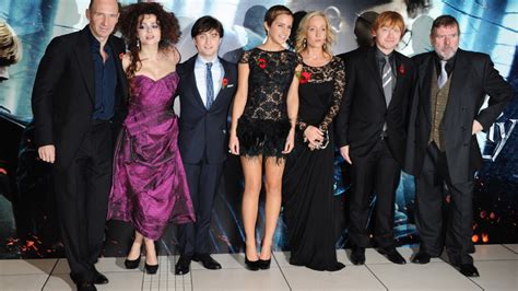 Helena Bonham Carter Defends Jk Rowling Johnny Depp The Australian