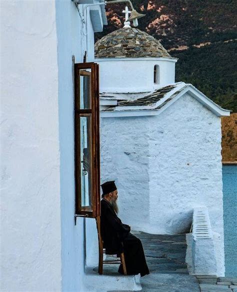 ΙΕΡΟΣ ΝΑΟΣ ΖΩΟΔΟΧΟΥ ΠΗΓΗΣ ΚΑΜΙΝΙΩΝ ΟΤΑΝ ΑΡΧΙΣΟΥΜΕ ΚΑΙ ΜΙΛΑΜΕ ΣΤΟΝ