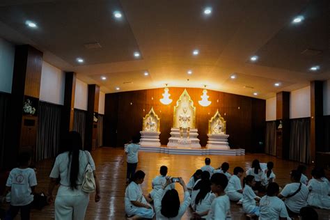 รีวิว เที่ยววัด ชมประวัติศาสตร์ที่ วัดเขาวง ถ้ำนารายณ์ สระบุรี เปิดประสบการณ์ Review