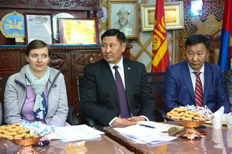 Швейцарын хөгжлийн агентлагийн захирал ерөнхий консул Габриелла Спирли ховд аймагт ажлын