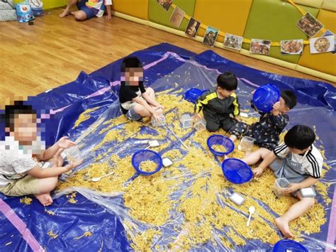 유아퍼포먼스미술 파스타 오감놀이 네이버 블로그