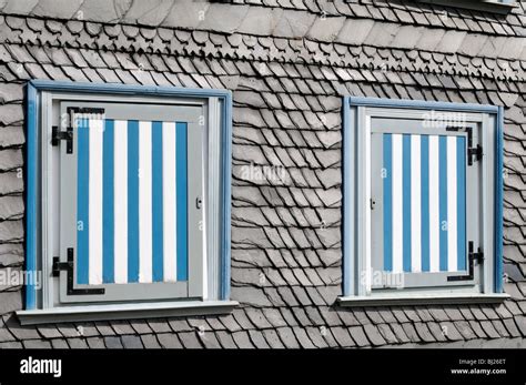 Haus Mit Schieferfassade Und Fensterläden Goslar Deutschland House