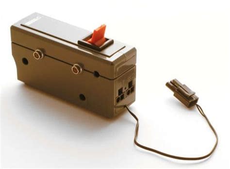 Rokuhan 7297303 Z Scale Reverse Loop Switch