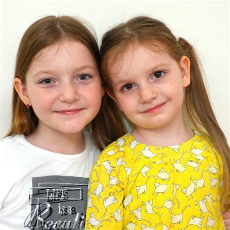 Contact Sofia Show And Like Sara Creator And Influencer