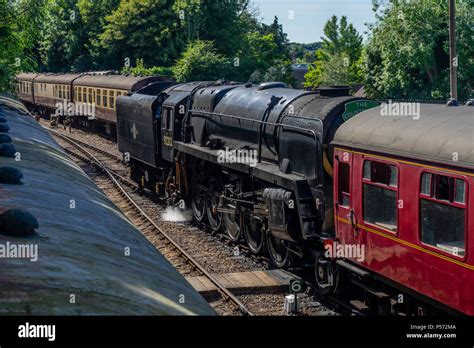 Preserved Br Standard Class 9f Locomotive 92212 Currently In Use By Mid