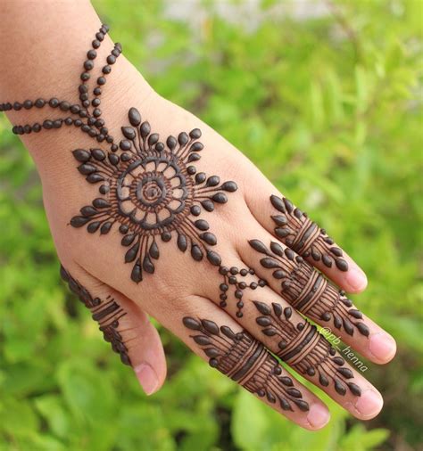 ️ ️a Close Up ️ ️ Pbhenna Hennatattoos Hennadesign