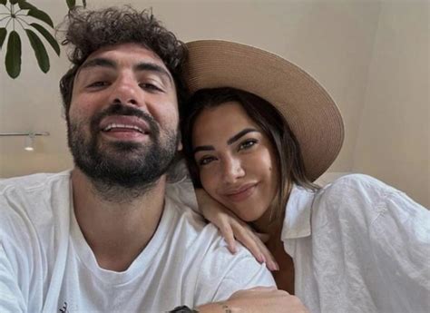 Ledri Dhe Sara Janë Sërish Bashkë Showbiz Dhe Tv