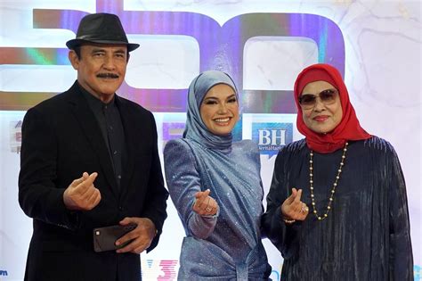 Ditemani Yusof Haslam Patimah Puteri Sarah Lega Kosmo Digital