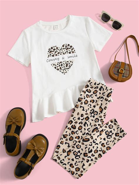 Shein Bainha De Ruffle Coração Leopardo Ocasional Outfit De Duas Peças
