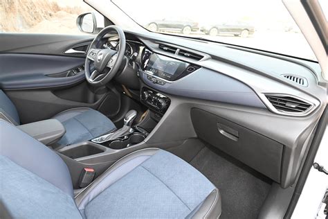 【昂科拉gx332t Cvt 两驱 豪华型内饰全景副驾驶员方向图片 汽车图片大全】 易车