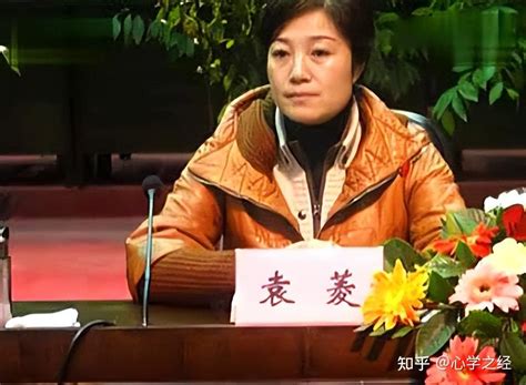 陪省委高官睡一觉，她从女教师成为女区长，丈夫得知后鼓励她别停 知乎