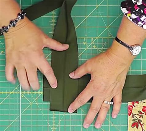 Quilt Binding Tutorial Jenny Doan Of Missouri Star Quilting Company