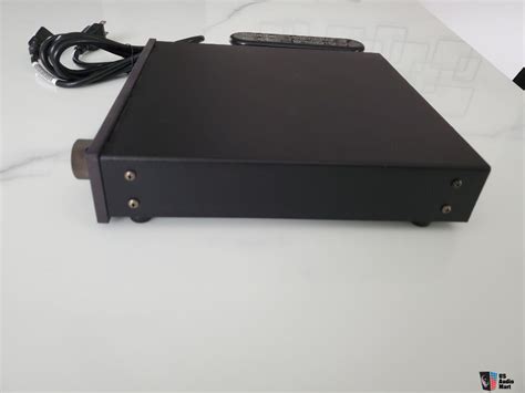 Benchmark DAC 1 HDR Digital Analog Converter Preamp W Remote Control