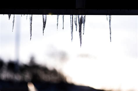 배경으로 쓰기 좋은 겨울 고드름의 모습 유토이미지 상세페이지 베이직샵 20499083