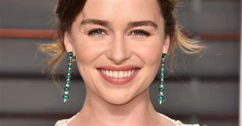 Emilia Clarke Doesnt Think Game Of Thrones Is Sexist