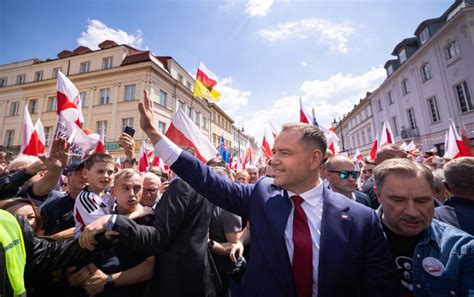 Sex Scandal Rocks Poland Nawrocki Denies Pimp Claims « Euro Weekly News