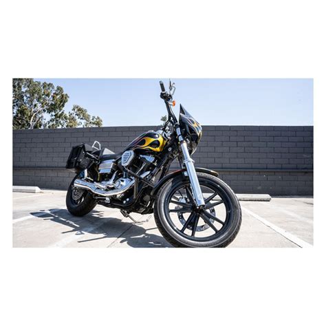 Burly Club Style Brawler Crash Bar Kit 06 17 Dyna Hd Kahlekuningas