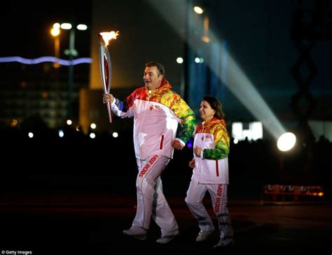 Sochi Games Sees Russian Tv Fakes Olympic Rings Failing To Light In