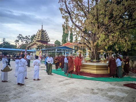 ဒဂုံမြို့သစ် တောင်ပိုင်း မြို့နယ်တွင် ကဆုန်လပြည့်ဗုဒ္ဓနေ့ ဗုဒ္ဓဘိသေက