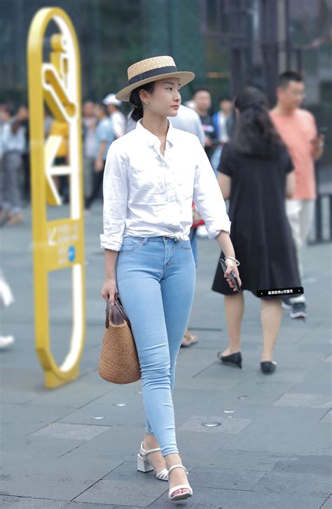 Sexxxxxy에 있는 Mumoo Jusakul님의 핀 여성 청바지 레깅스 패션 레깅스
