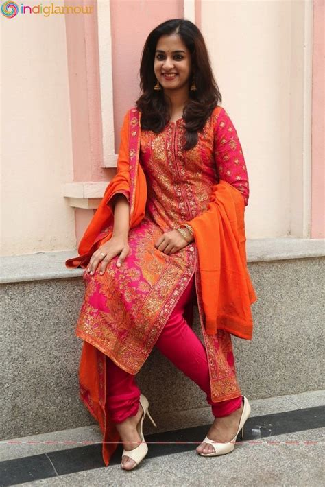 Nanditha Raj Actress Photo Image Pics And Stills 394741