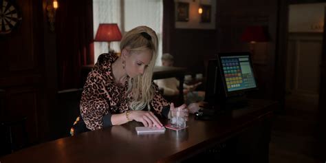 Apple Iphone Smartphone Of Juno Temple As Keeley Jones In Ted Lasso